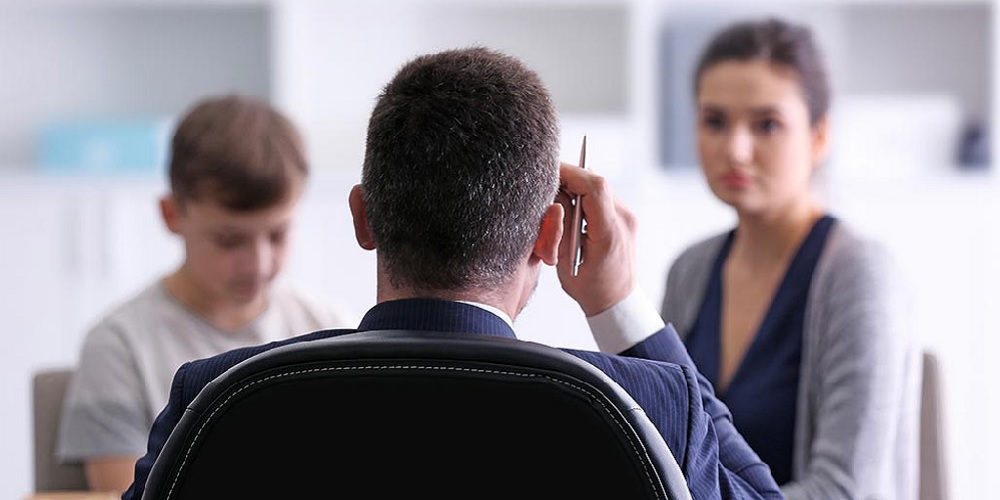 4 Ways to Improve Communicating with Parents and Guardians of Students