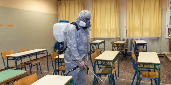 How Should Schools Handle a Confirmed Contagious Illness?